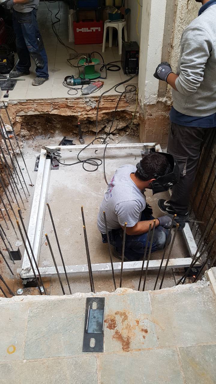 εγκατάσταση ανελκυστήρα στο Νέο Ψυχικό - εξωτερικός ανελκυστήρας